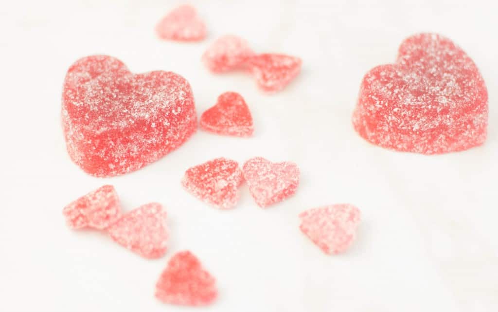 Easy Gummy Candy Hearts - The Itsy-Bitsy Kitchen