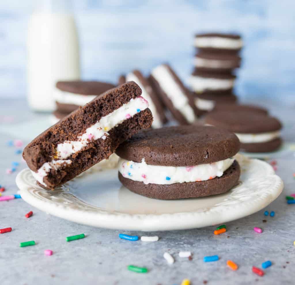 Cake Batter Chocolate Sandwich Cookies - The Itsy-Bitsy Kitchen