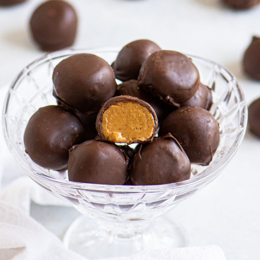 Cakes, Cookies, Desserts & Baking Recipes to Die For! - The Itsy-Bitsy ...
